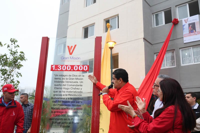 Maduro entrega la vivienda 1 millón 300 mil en el Desarrollo ...