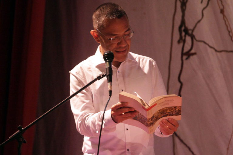 MinCultura iniciará resguardo y preservación de biblioteca de César ...