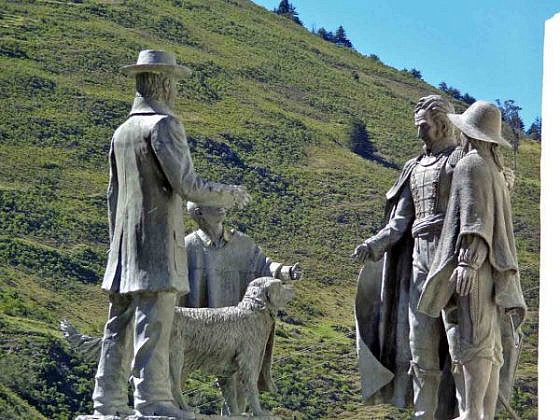 Simón Bolívar y su perro Nevado - Alba Ciudad 96.3 FM