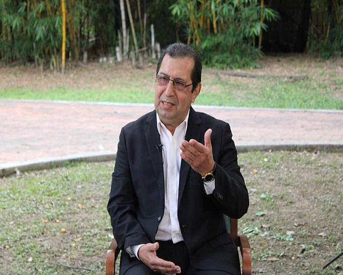 Embajador Adán Chávez apuesta por seguir el camino de la construcción ...