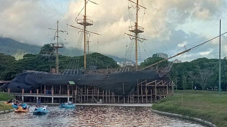 Buque Leander reabre sus puertas tras completa recuperación (+Fotos ...