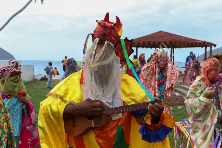 Diablos Danzantes regresaron a Turiamo y rindieron homenaje al ...
