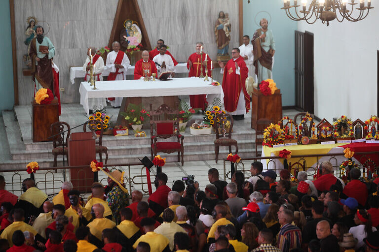 EN FOTOS: Guarenas y Guatire honraron a San Pedro con su tradicional ...