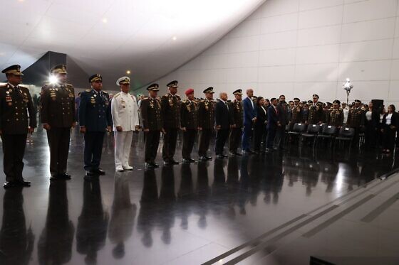 Cabello en Bicentenario de la Batalla de Ayacucho: Estamos librando una ...