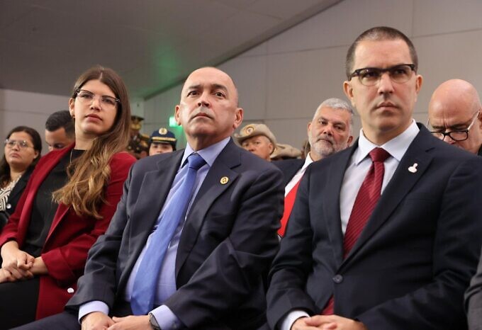 Cabello en Bicentenario de la Batalla de Ayacucho: Estamos librando una ...