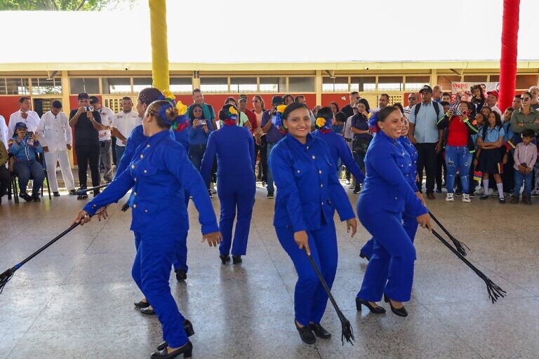 Reinaugurado el Complejo Educativo Don Rómulo Gallegos en Apure - Alba Ciudad 96.3 FM