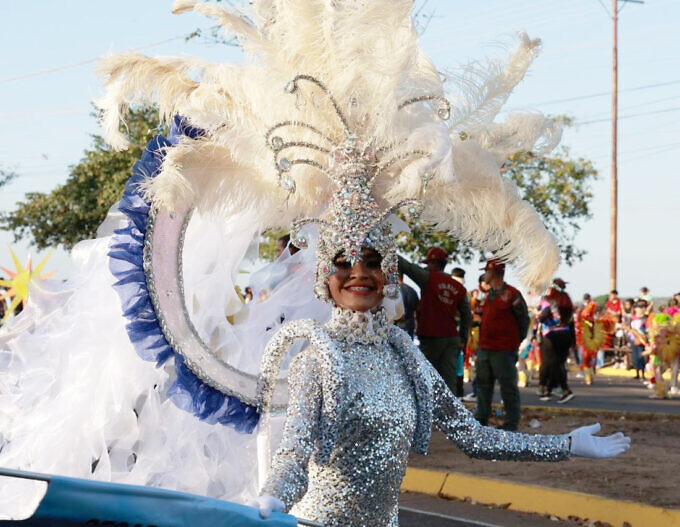 EN FOTOS: Carnavales de El Callao 2025, tradición y color al ritmo del ...