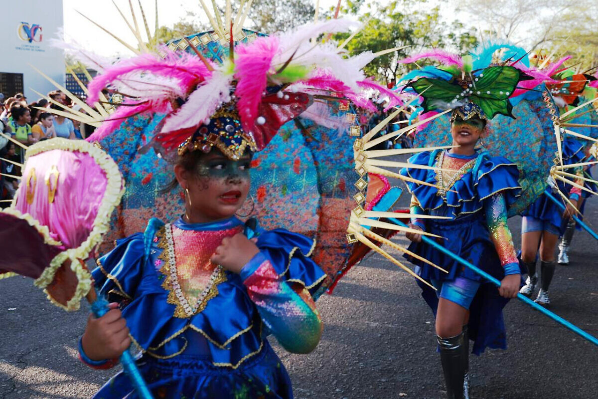 EN FOTOS: Carnavales de El Callao 2025, tradición y color al ritmo del ...