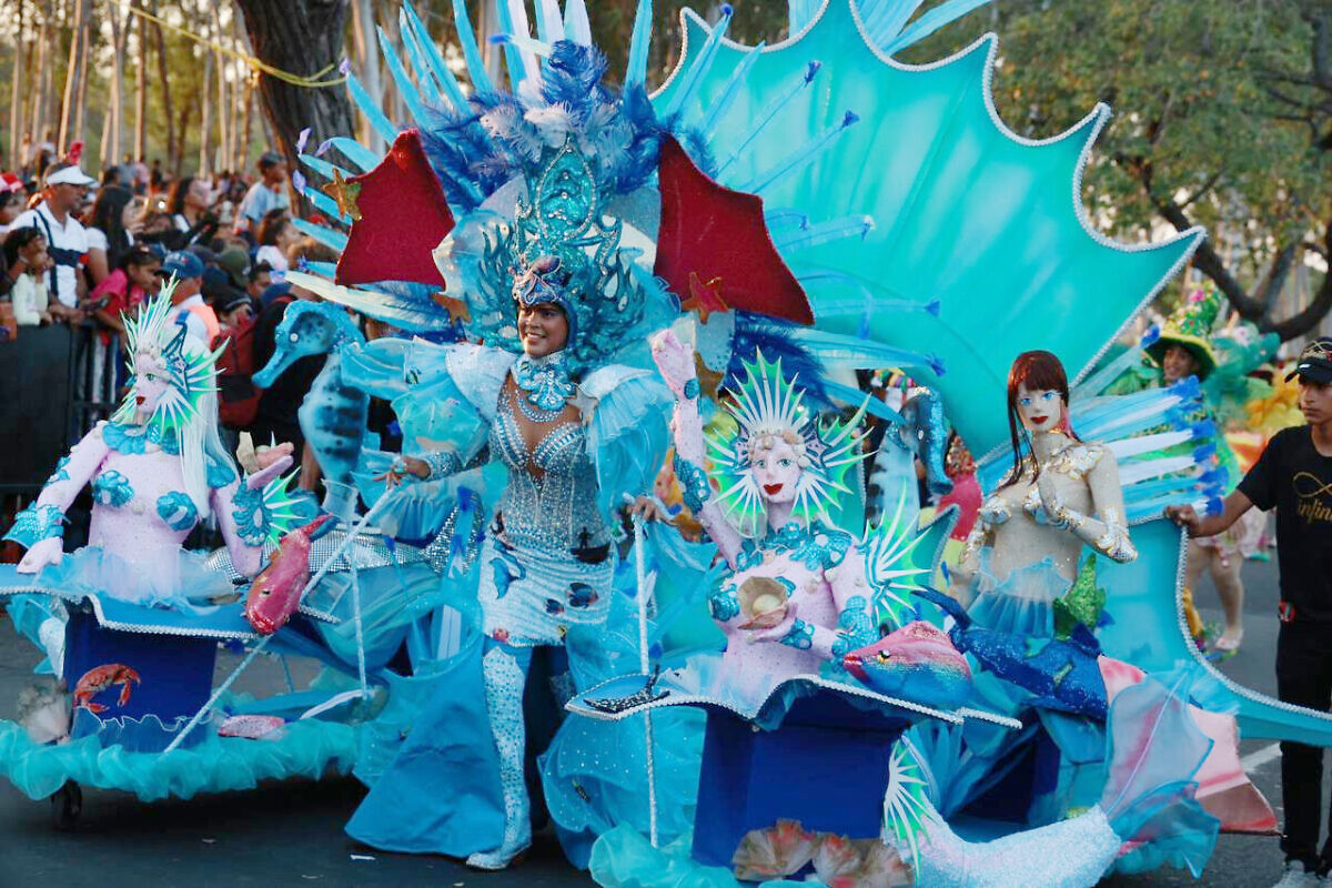 EN FOTOS: Carnavales de El Callao 2025, tradición y color al ritmo del ...