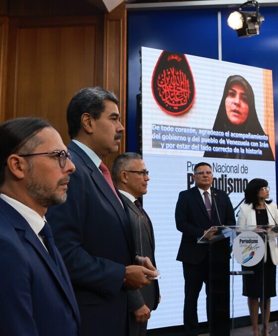 Jefe de Estado entregó Premio Nacional de Periodismo Simón Bolívar 2025 ...